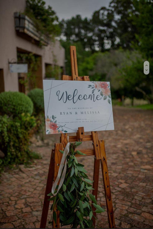 Correx Welcome Board – Stuck On You Weddings